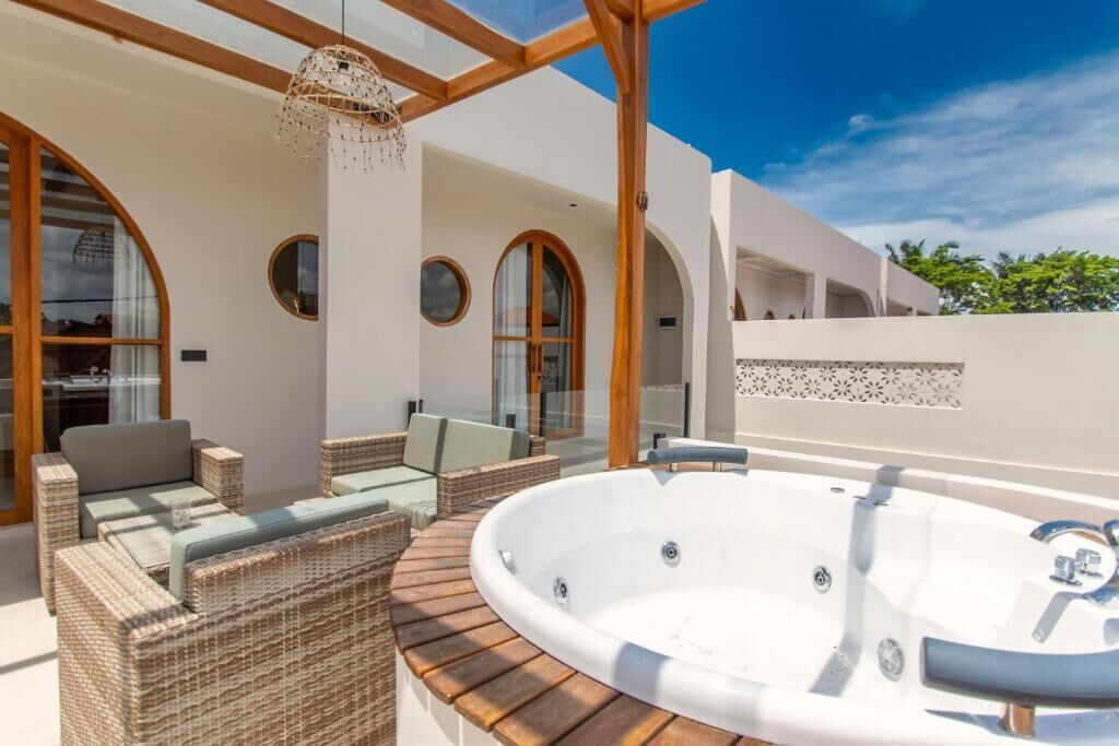 Villa de Luxo, varanda, Vista para a cidade | Banheira de hidromassagem exterior