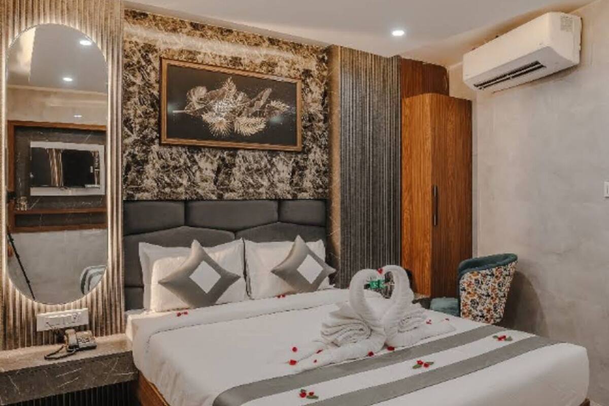 Quarto casal superior, vista para a cidade | Escrivaninha, Wi-Fi de cortesia