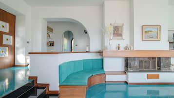 Villa, varanda, Vista para a cidade | Lobby