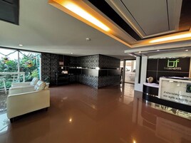 Condo, 1 quarto, acessível, sacada | Saguão