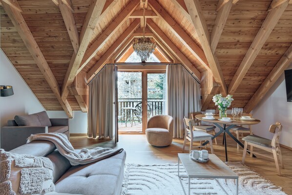 Cobertura luxo | Ferros/tábuas de passar roupa, Wi-Fi de cortesia, roupa de cama