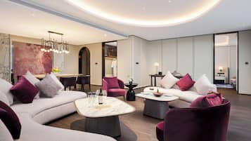 Quarto Executivo, 1 cama king-size, acesso ao Club Lounge | Sala de estar