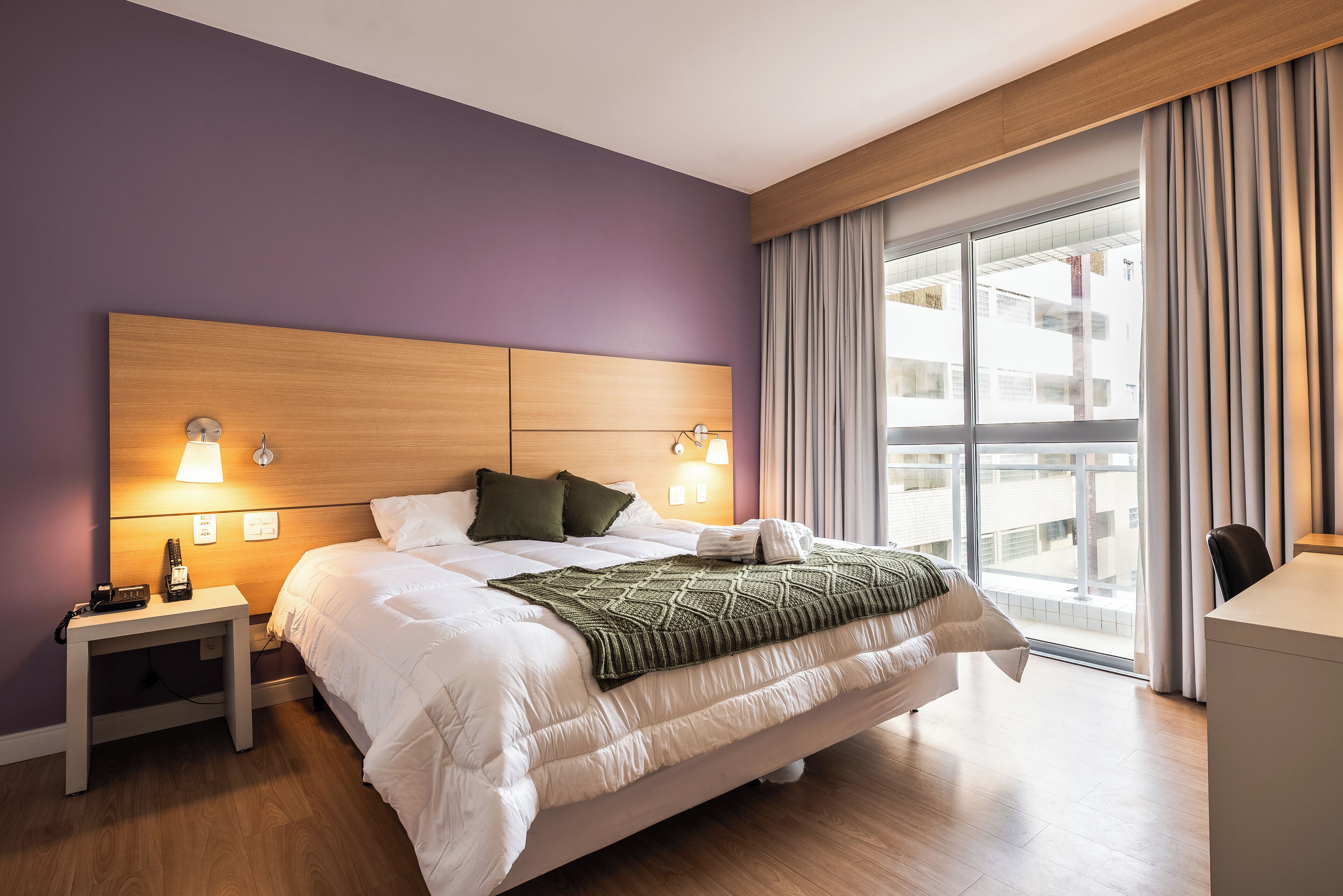 Quarto casal design | Wi-Fi de cortesia, roupa de cama