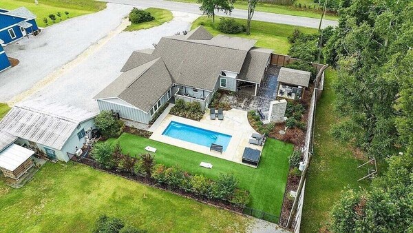 Resort Feel Home, Private Pool,spa,hammocks. Beach,owa,wharf-15min, 5 Bedrooms - Alabama