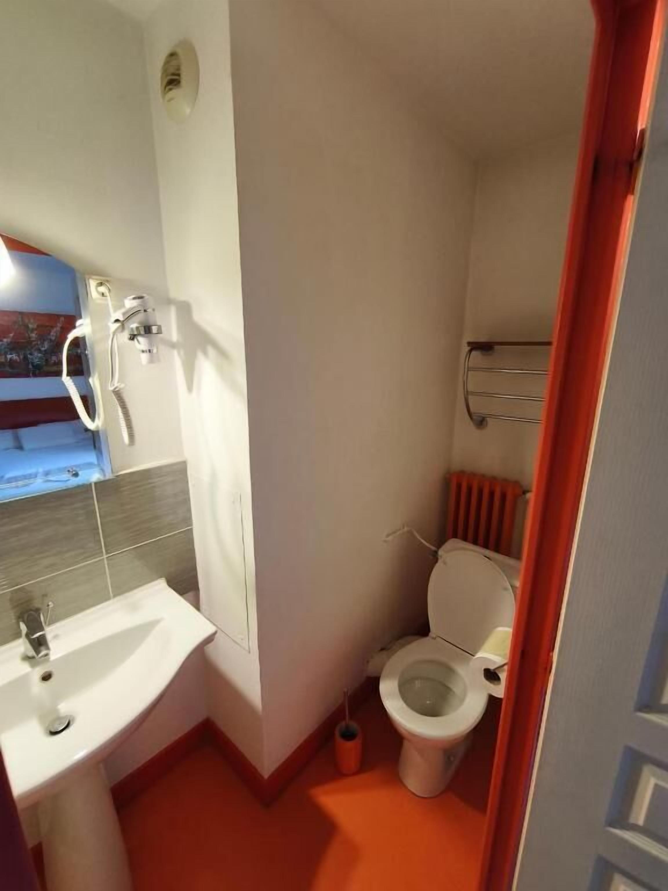 Quarto casal standard | Banheiro