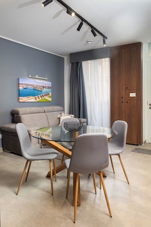 Apartamento, Vista para a cidade | Restaurantes