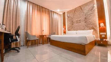 Cofre no quarto, quartos insonorizados, ferro/tábua de engomar