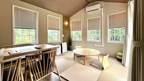 Quarto, não fumadores (Ai,Up to 5 Guests,Fire Pit & BBQ) | Com decoração personalizada, com mobília individualizada, Wi-fi grátis 