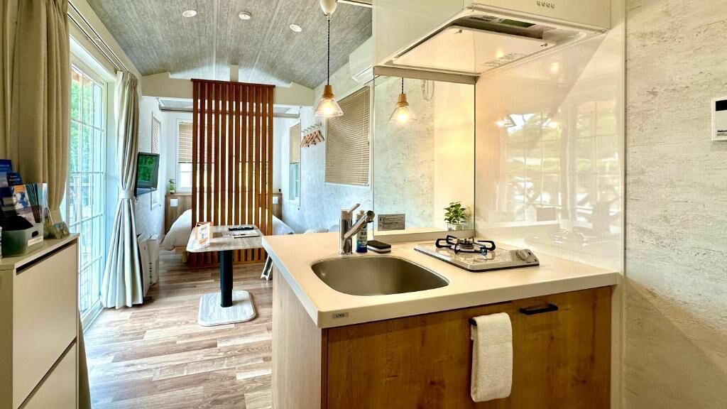 Quarto, não fumadores (Tsugumi,Up to 2 Guests,Fire Pit & BBQ) | Casa de banho | Um polibã e uma banheira separados, artigos de higiene pessoal grátis 