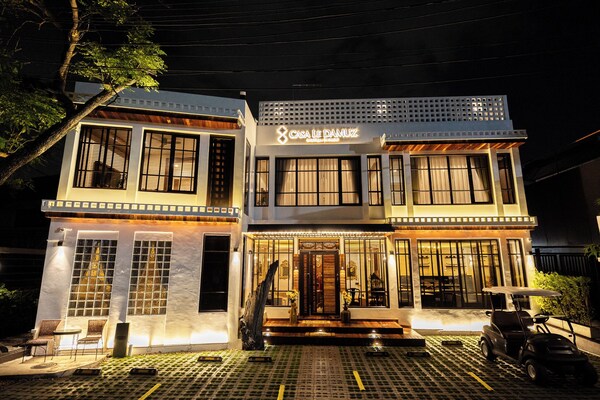 Casa Le Damuz At Mrt Bangphlat - Adult Only - Bangkok