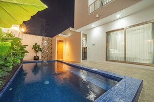 5 piscinas externas