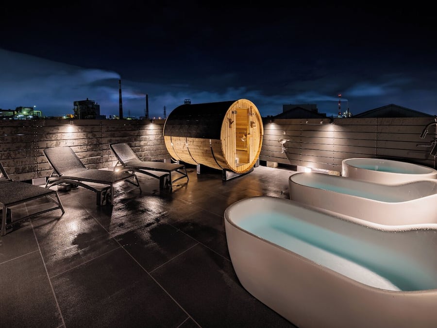 Banheira de hidromassagem exterior