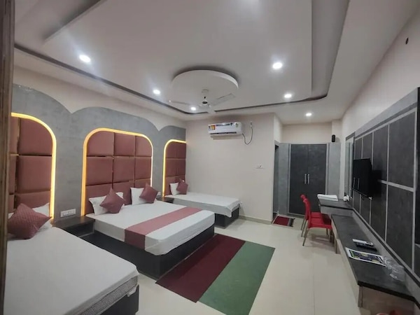 Hotel Kesar - Chitrakoot