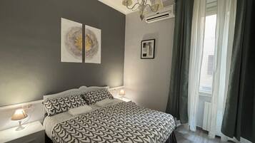 Quarto Deluxe | Secretária, secretária adequada para computadores portáteis