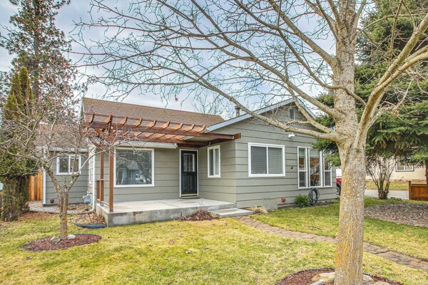 3 Mi To Coeur D'alene Lake! Cozy Mtn-town Getaway - Coeur d'Alene, ID