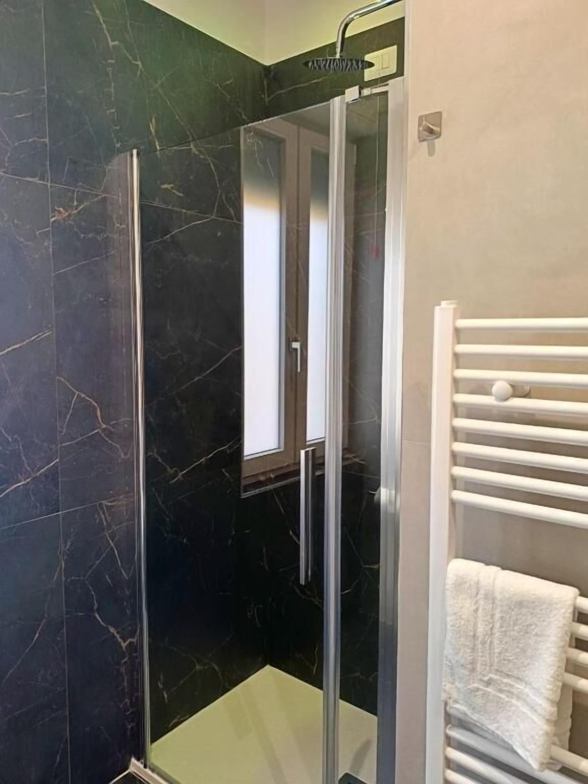 Quarto Duplo, Vista para a cidade | Casa de banho