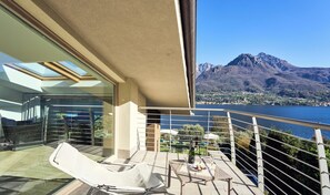 Apartamento Deluxe, vista para o lago | Terraço/pátio interior