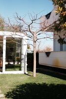 Quarto Triplo Standard, varanda, vista para o jardim | Terraço/pátio interior