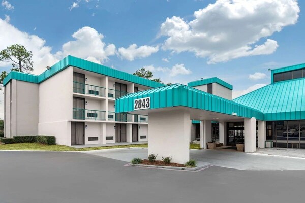 Stay Express Inn & Suites Tyler - Tyler, TX
