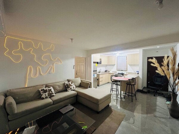 Modern Luxury Condo With Pool Access In Kingston, Jamaica - Kingston