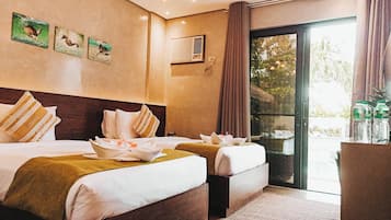 Gunita Poolside Twin | Cofres nos quartos, escrivaninha, Wi-Fi de cortesia