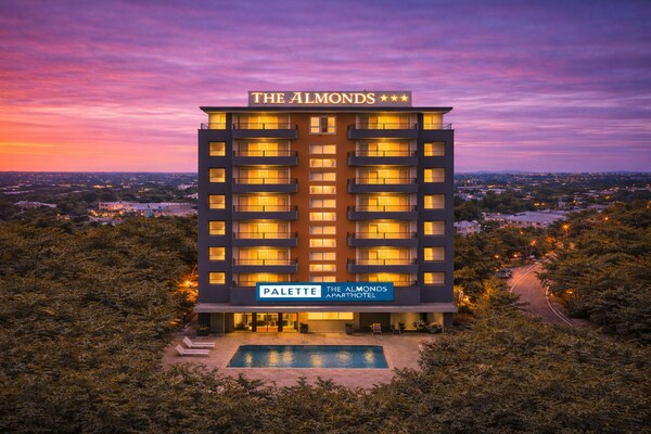 Palette Cebu The Almonds Boutique Aparthotel Near University Of Cebu - Cebu