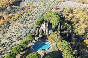 Vila, 4 quartos, piscina particular, vista para o vale | Fachada