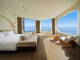 Suíte com design assinado, vista para o mar | Vista do quarto