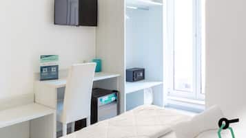 Quarto Duplo ou Twin Standard | Minibar, cofre no quarto, Wi-fi grátis, roupa de cama fornecida
