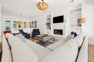 Casa, 5 quartos | Sala de estar