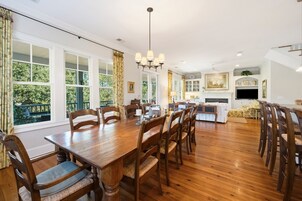 Casa, 5 quartos | Restaurantes