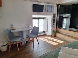 Quarto Duplo Standard, Vista para a cidade | Restaurantes