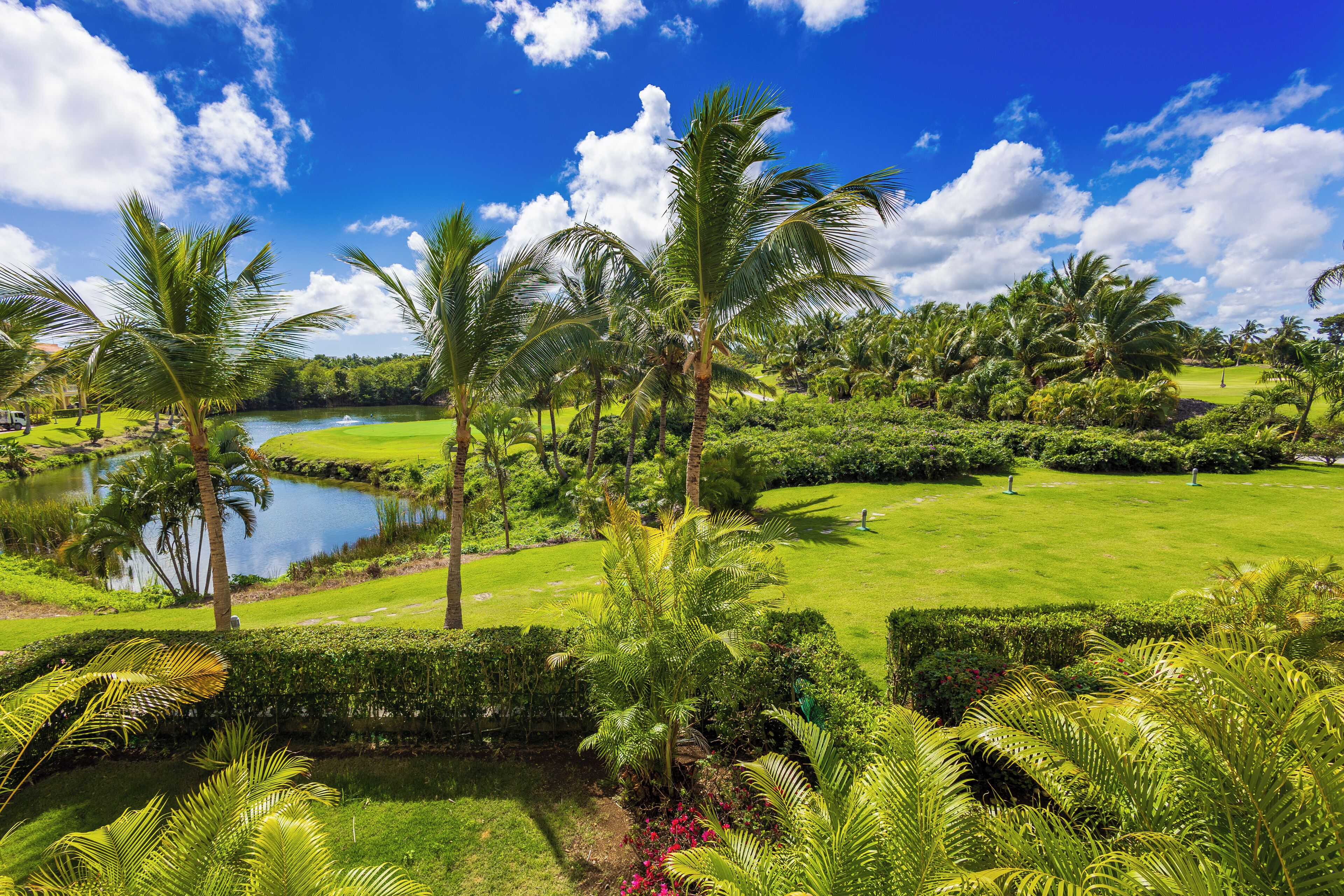 Condo, vista para o campo de golfe | Vista para o lago
