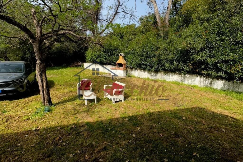 Villa, pátio, vista parcial para o mar | Terrenos do alojamento