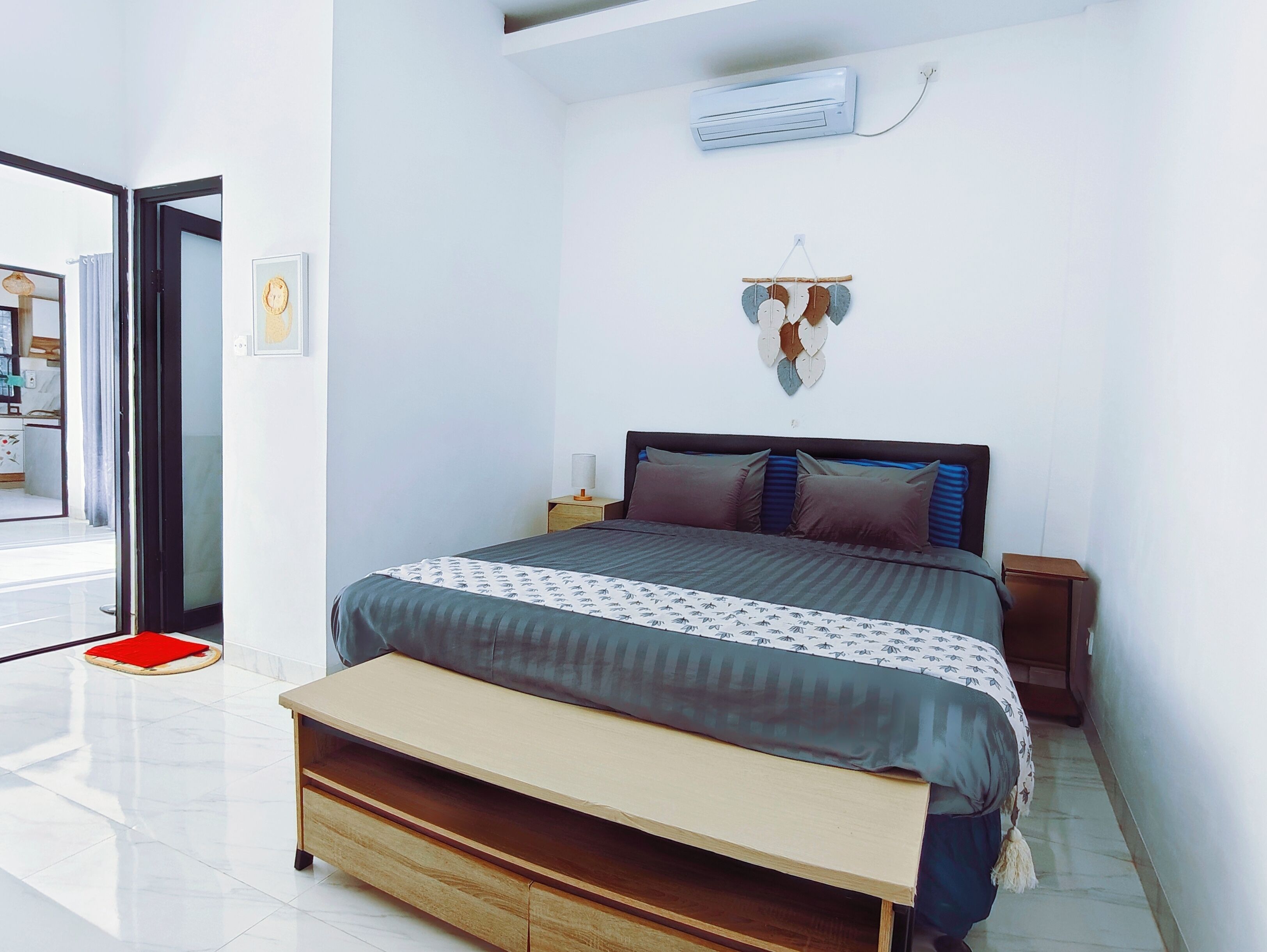 Vila, 2 quartos, vista para a piscina | Escrivaninha, espaço de trabalho para notebook