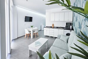 Apartamento Gabriela | Sala de estar | Televisor de 43 polegadas com canais por cabo 
