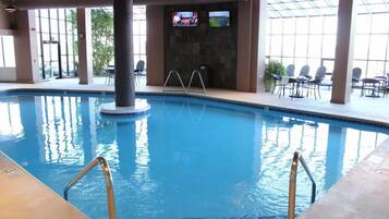 Piscina interna, piscina externa