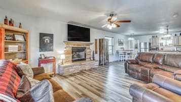 Casa (2 Bedrooms) | Interior