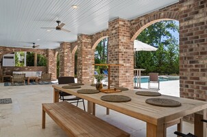 Casa, 6 quartos | Opções para refeição ao ar livre