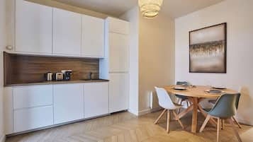 Apartamento | Cozinha privada | Produtos de limpeza