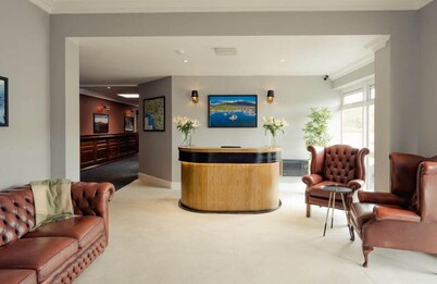 Hillgrove Hotel