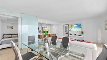 Penthouse de Luxo, vista para o oceano | Restaurantes