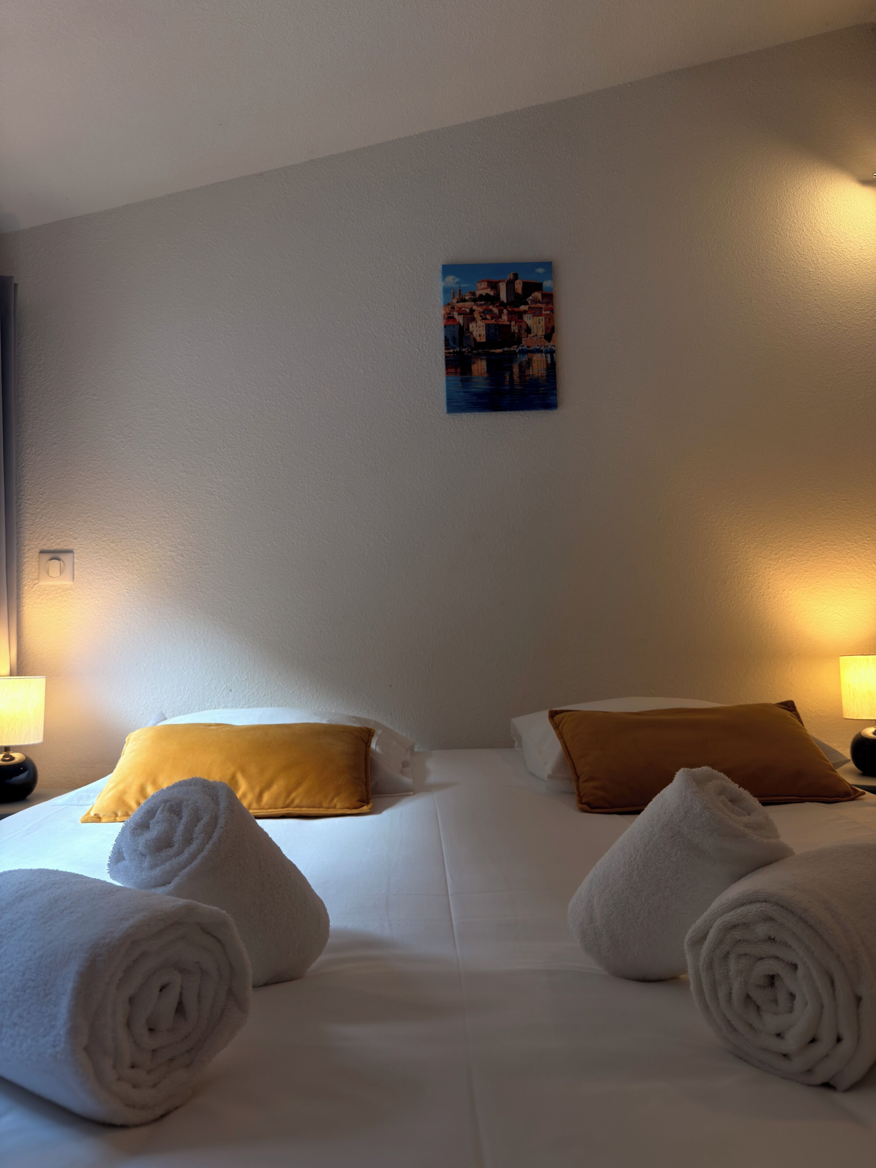 Quarto Duplo | Secretária, secretária adequada para computadores portáteis 