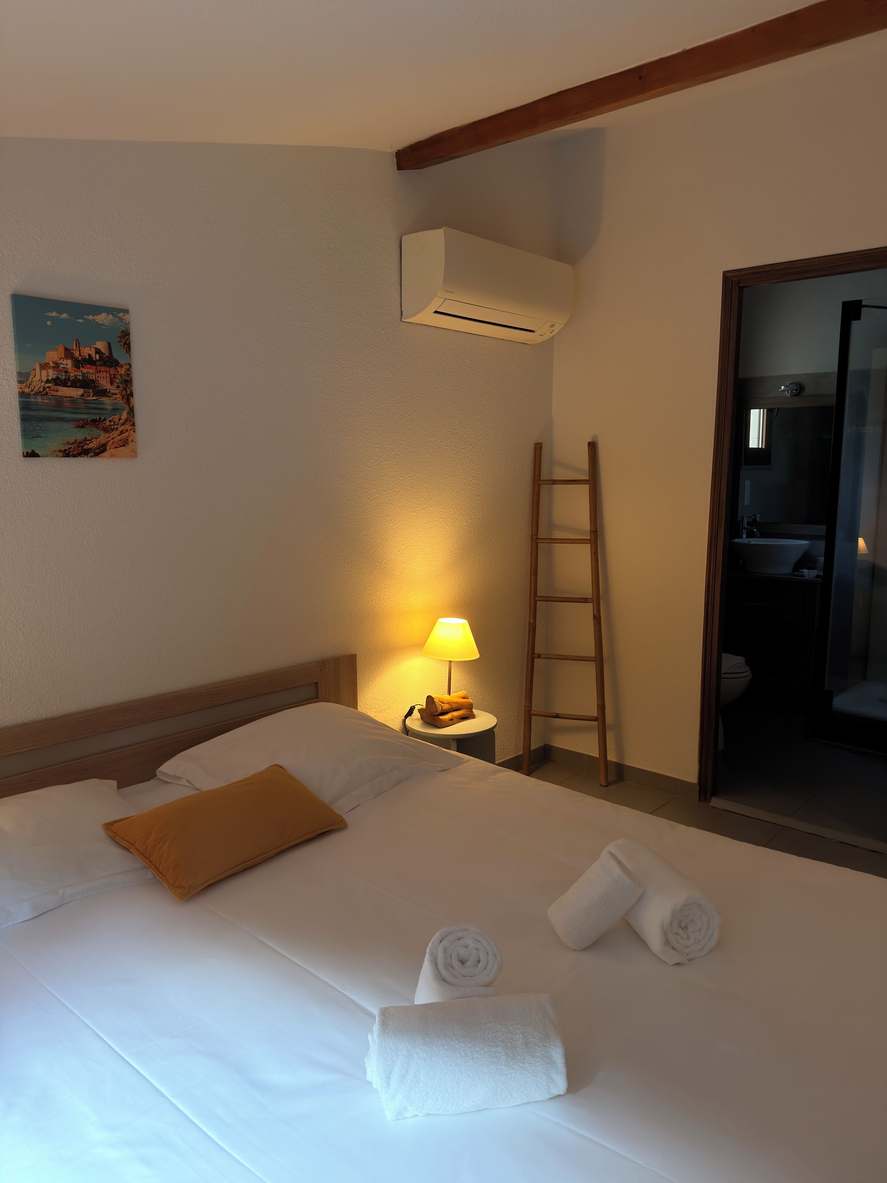 Quarto Duplo | Secretária, secretária adequada para computadores portáteis 