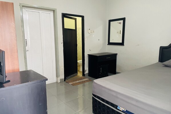 Quarto Duplo Standard | Roupa de alta qualidade, Wi-fi grátis, roupa de cama fornecida