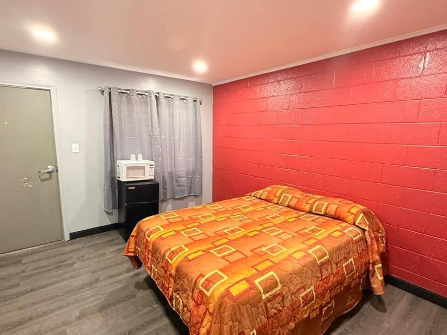 Quarto Individual Económico | Wi-fi grátis