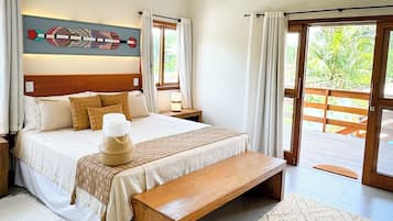 Suíte superluxo, vista para a piscina | Escrivaninha, quartos à prova de som, Wi-Fi de cortesia