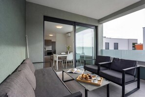 Apartamento Standard, vários quartos (Apartment Sang Near The Beach) | Sala de jantar