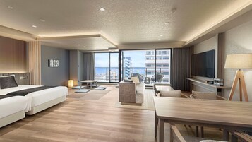 Quarto Quádruplo Júnior, não fumadores (Junior Suite)