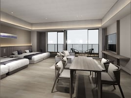 Quarto quádruplo luxo, para não fumantes | Escrivaninha, Wi-Fi de cortesia, roupa de cama